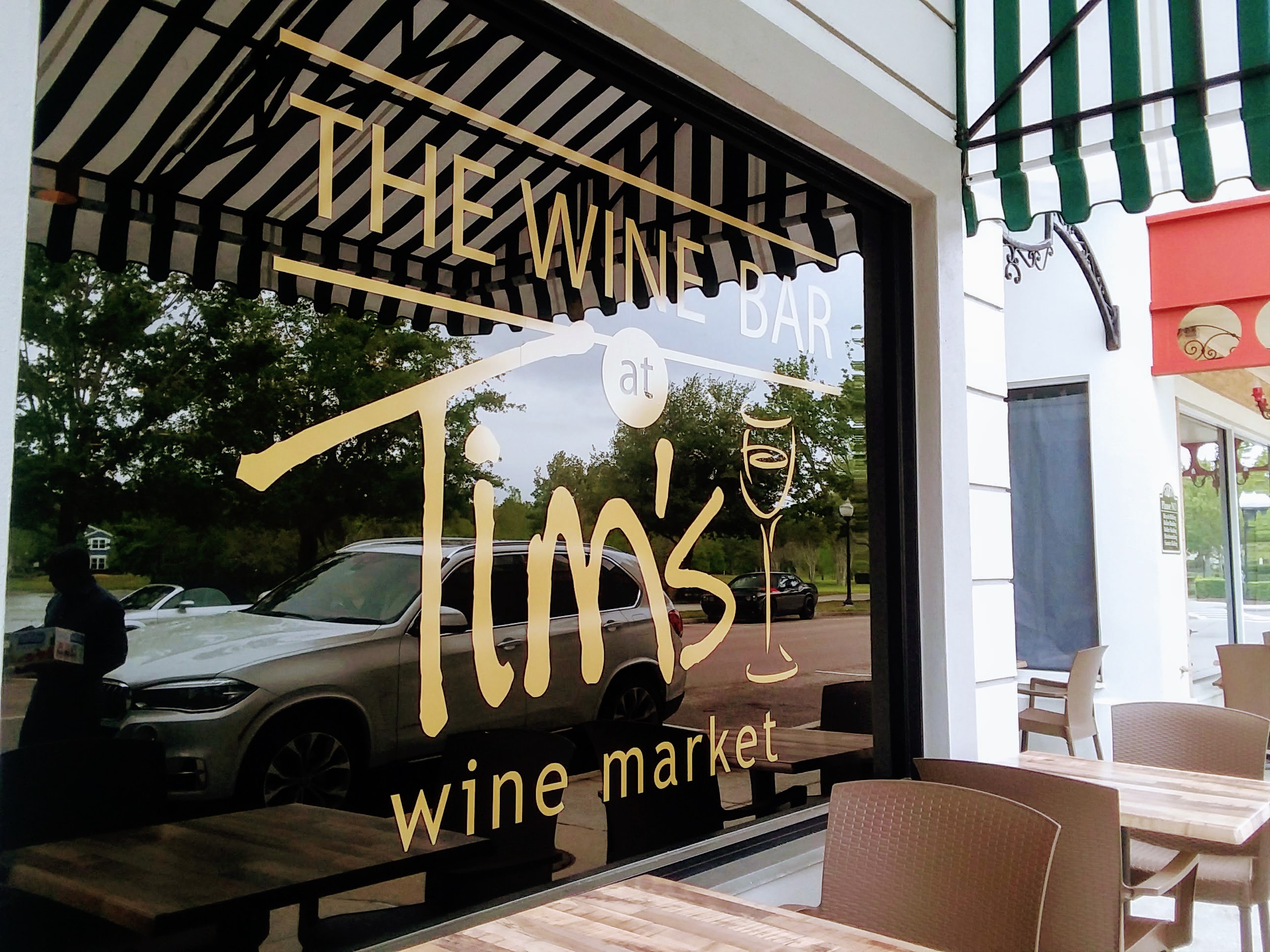 Tim’s Avalon Park: First wine bar in the Tim’s Wine Market empire ...